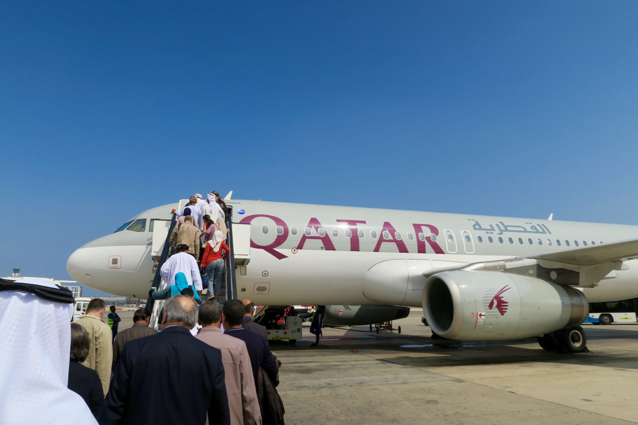 Magic in the Middle East: Qatar Airways Muscat to Doha Flight Review ...